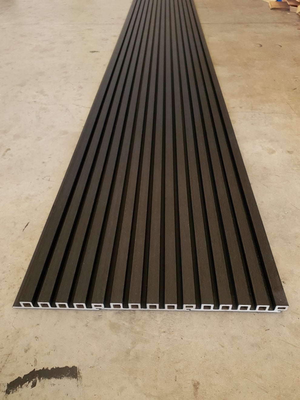 Newtechwood Castellation Cladding 25 Rib 196 x 25mm (4.8m) Ebony ...